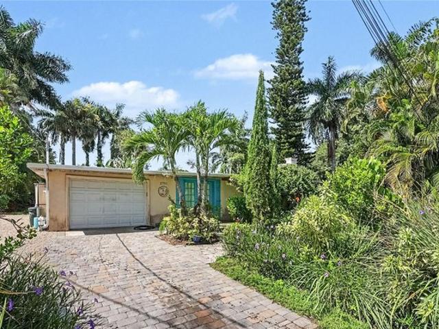 27791 Michigan St, Bonita Springs, FL 34135