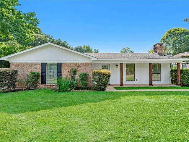 2779 Meadowview Dr, Mobile, AL 36695
