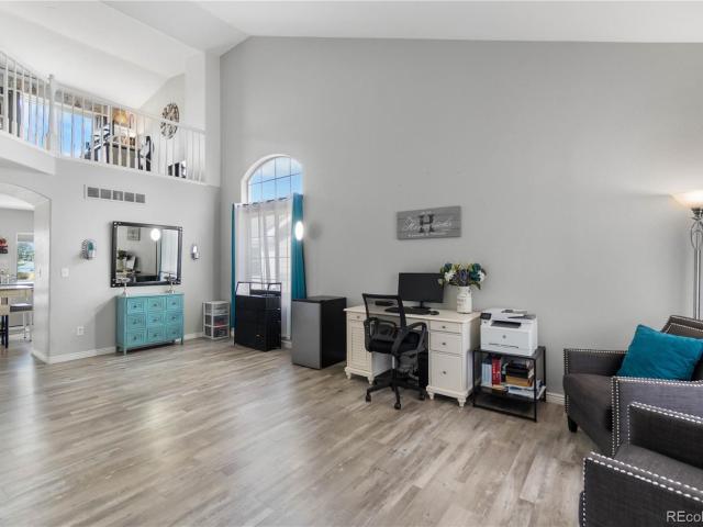 2779 S Waco Way