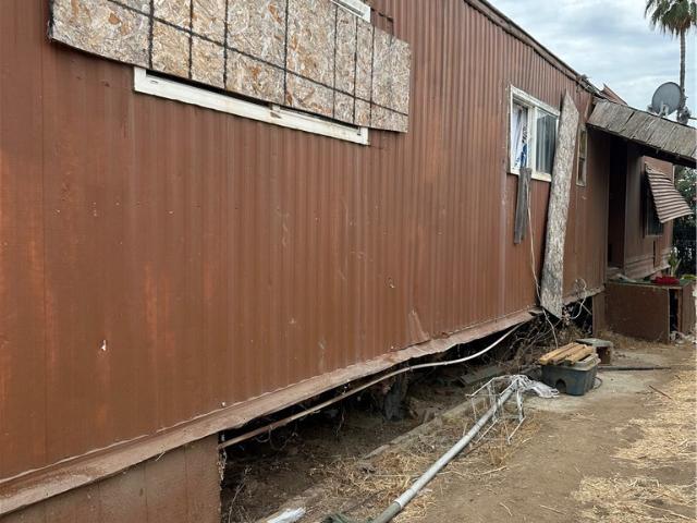 27702 Van Buren