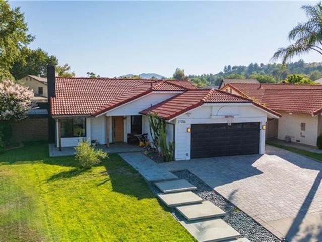 27706 Hartford Ave, Castaic, CA 91384