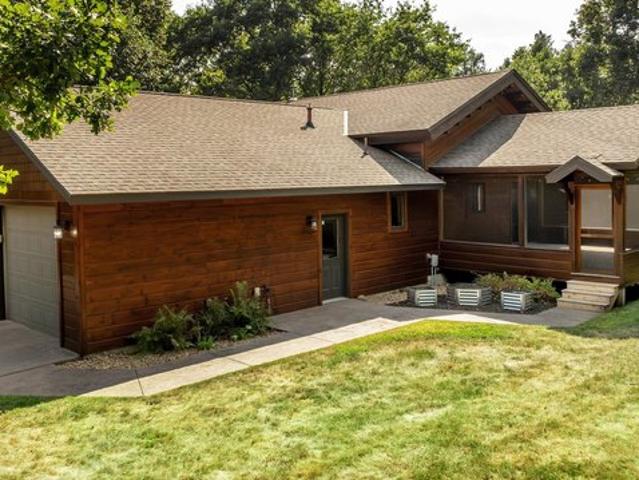 27708 nd St, Staples, MN 56479