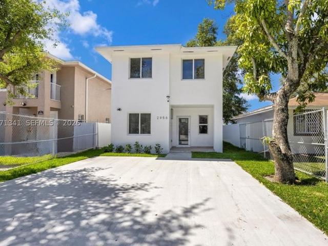 2770 NW 44th St, Miami, FL 33142