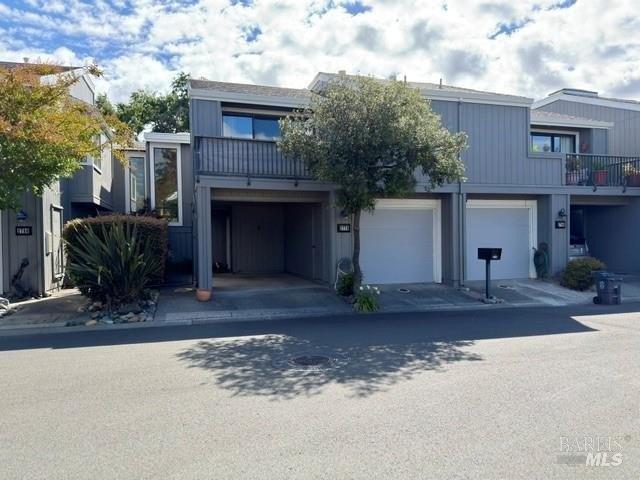 2770 Pike Dr, Napa, CA 94558