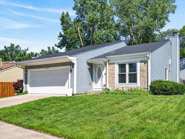 2770 Stoneybrook Ln, Aurora, IL 60502