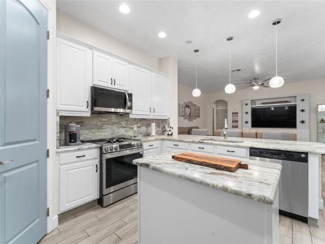 2770 Swoop Cir, Kissimmee, FL 34741 | MLS #S5145
