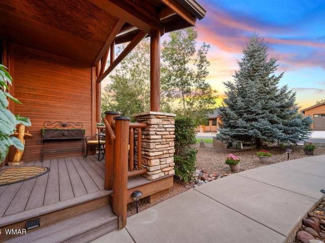2770 Villa Loop