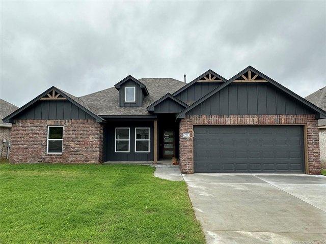 27712 E 107th St S, Coweta, OK 74429