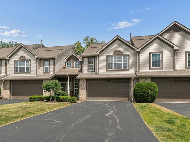 2772 Whitlock Dr, Darien, IL 60561