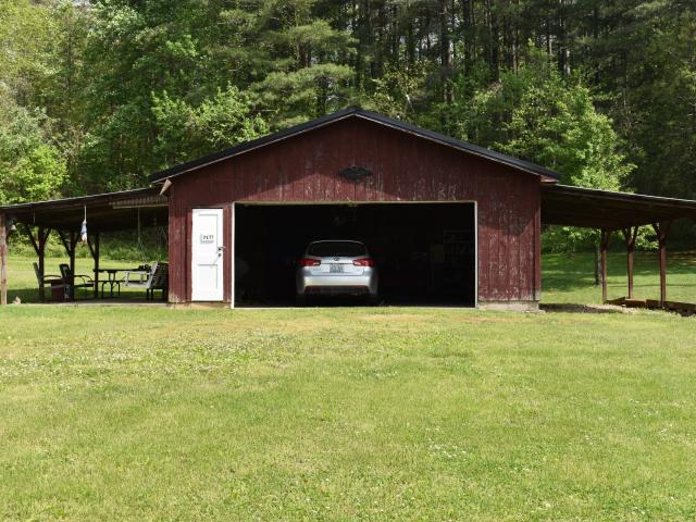 2773 Mud Lick Road