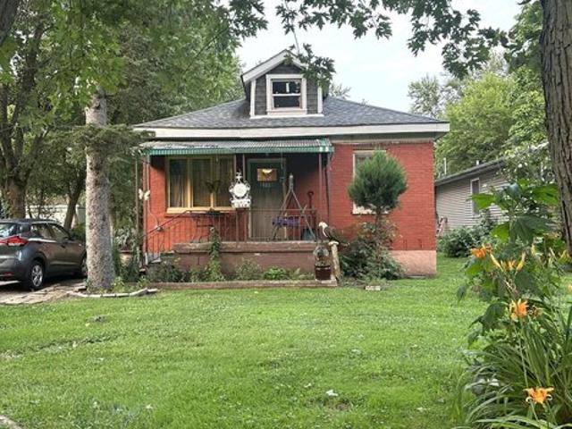 2773 Oklahoma St, Lake Station, IN 46405