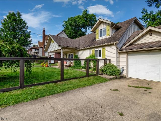 277 Beechwood Boulevard