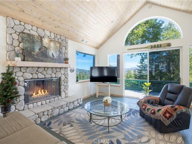 277 Grizzly Road