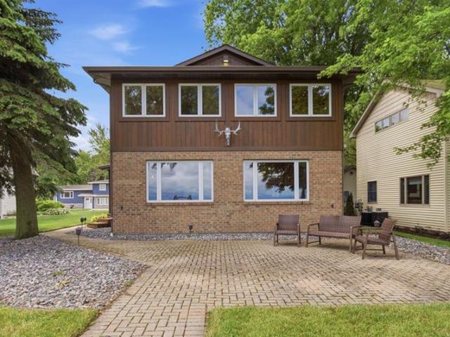 277 Donohue Dr, Bay City, MI 48706