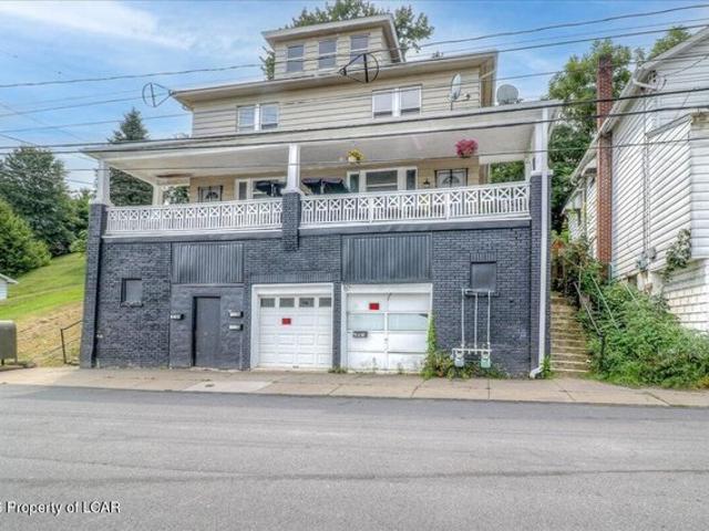 277 E Spring St, Nanticoke, PA 18634