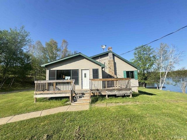 277 Marinello Rd, Iron River, MI 49935