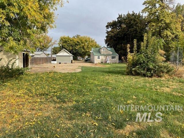 277 S East Blvd