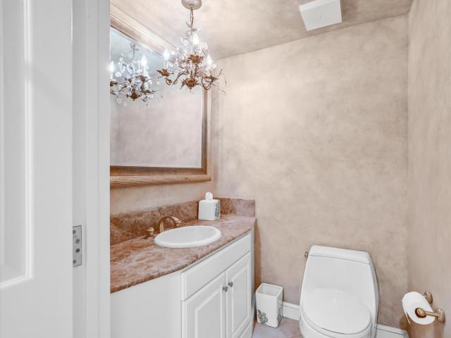 277 S Spalding Dr, Unit 102, Beverly Hills, CA 90212 | MLS #26671 | Compass