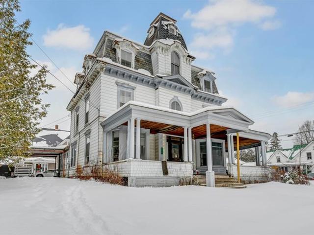 277 Summer St, Saint Johnsbury, VT 05819