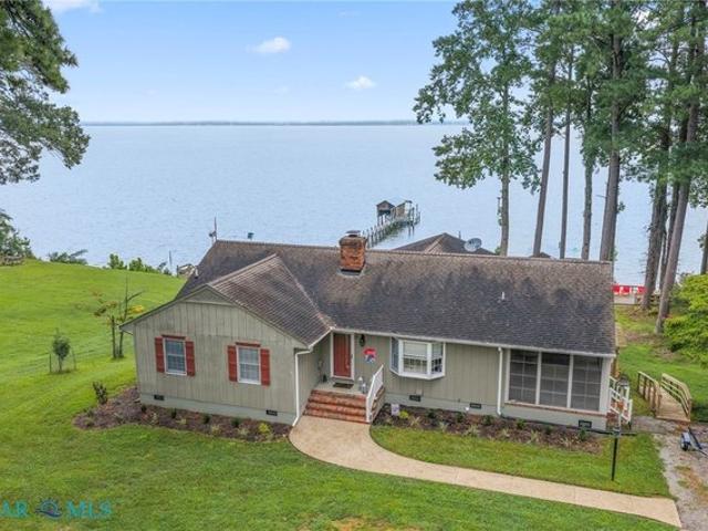 277 Riverside Dr, Center Cross, VA 22437