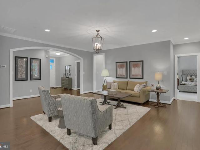 277 Windjammer Road