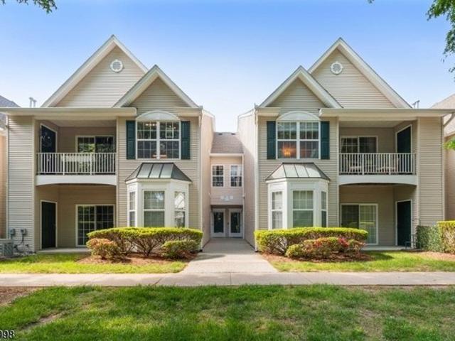 277 Winthrop Dr, Butler, NJ 07405