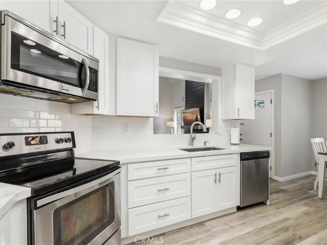 27841 Persimmon 44