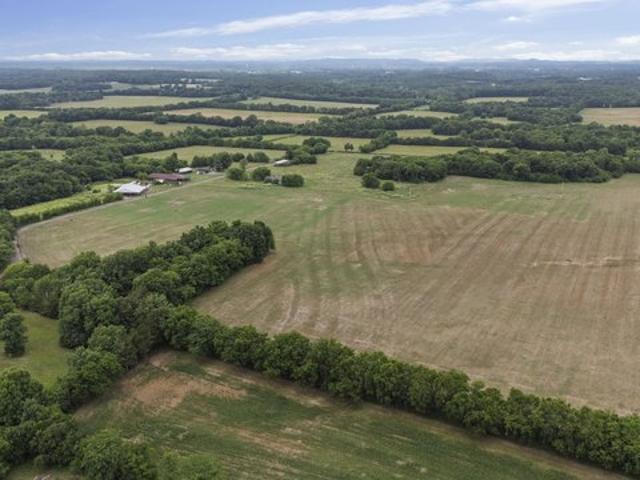 2784 Darnell Rd, Lewisburg, TN 37091