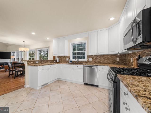 2784 Devonshire Garden Court