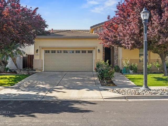 2784 Shoemaker Ct, Woodland, CA 95776