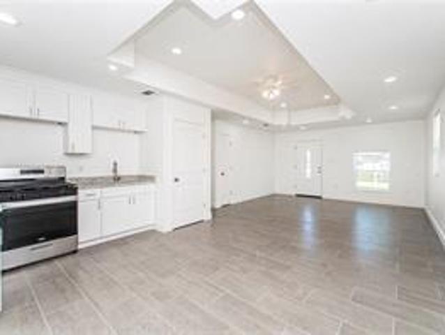2785 Isabelle Drive