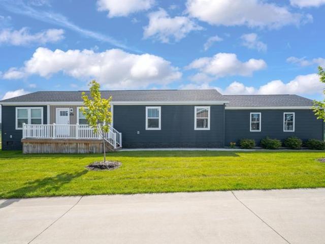 2785 Trade Winds Ct, Lapeer, MI 48446