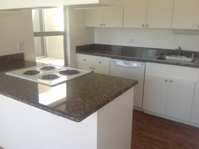 $2785 / 2br One of a kind apartment with amazing views!