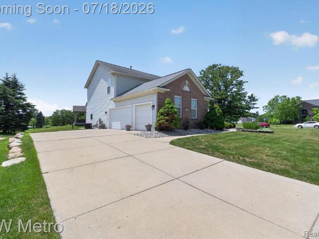 27886 Bluebird Drive