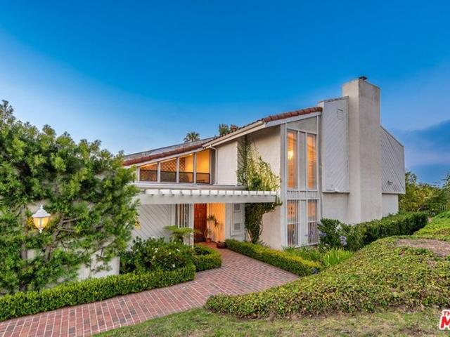 2788 Bottlebrush Dr, Los Angeles, CA 90077
