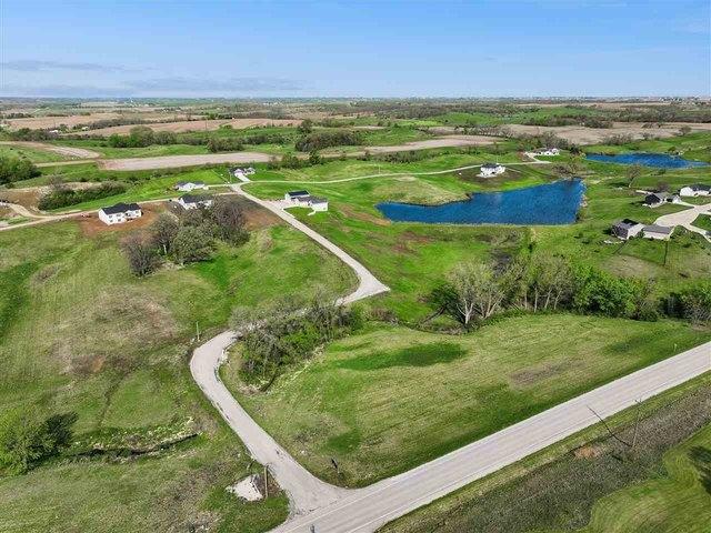 2788 Fox Dr, Williamsburg, IA 52361