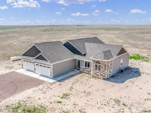 2789 Circle Heart Ln, Cheyenne, WY 82007