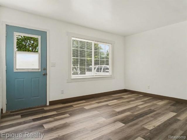 2789 Wellesley Drive