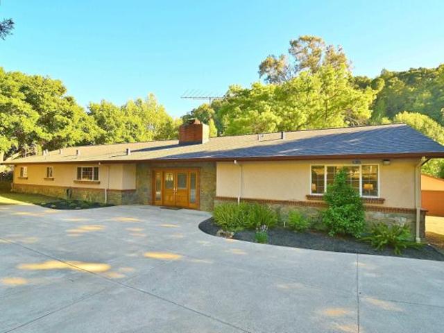 27801 Palomares Rd, Castro Valley, CA 94552