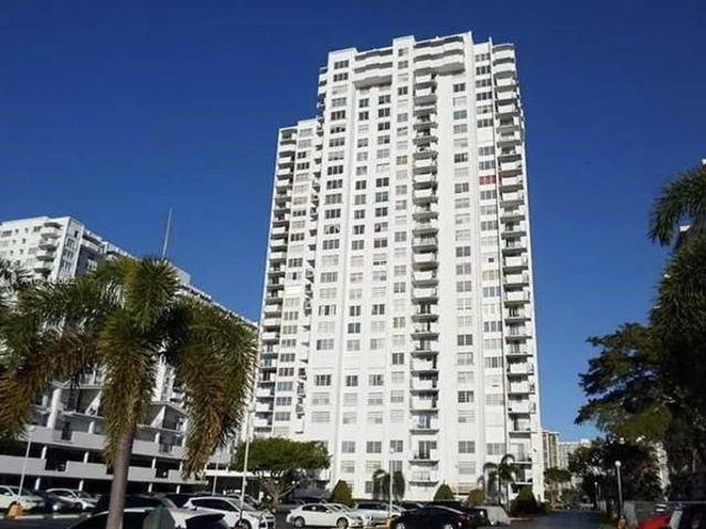 2780 NE 183rd St Apt 112, Aventura, FL 33160