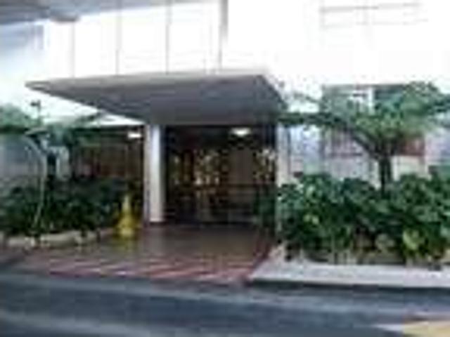 2780 NE 183rd St #PH05, Aventura, FL 33160