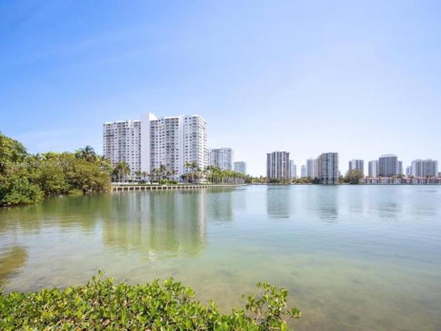 2780 NE 183rd St #1207, Aventura, FL 33160