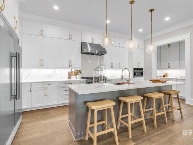 2780 Straits Blvd, Gulf Shores, AL