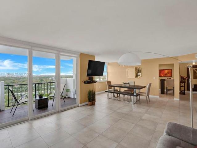 2780 183rd St NE #1702, Aventura, FL 33160