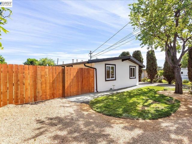 27828 Mandarin Ave, Hayward, CA 94544 | MLS #41128 | Compass