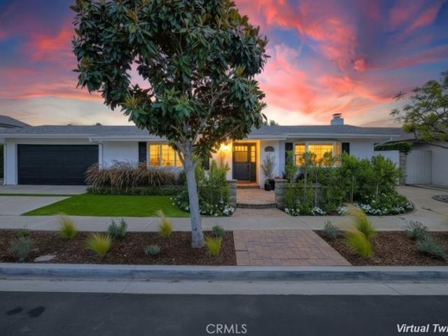 2782 Mendoza Dr, Costa Mesa, CA 92626