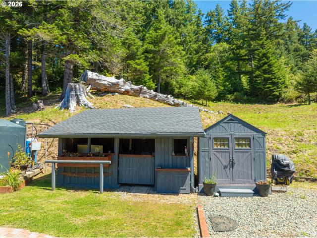 27837 thimbleberry rd