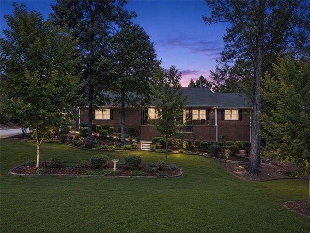 2783 Quillians Dr, Gainesville, GA 30506
