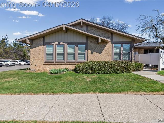 2783 Roundtree Drive