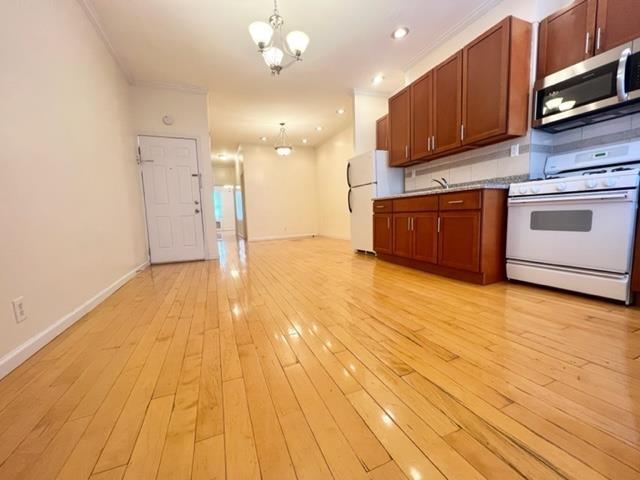 278 2Nd St # 7 4R